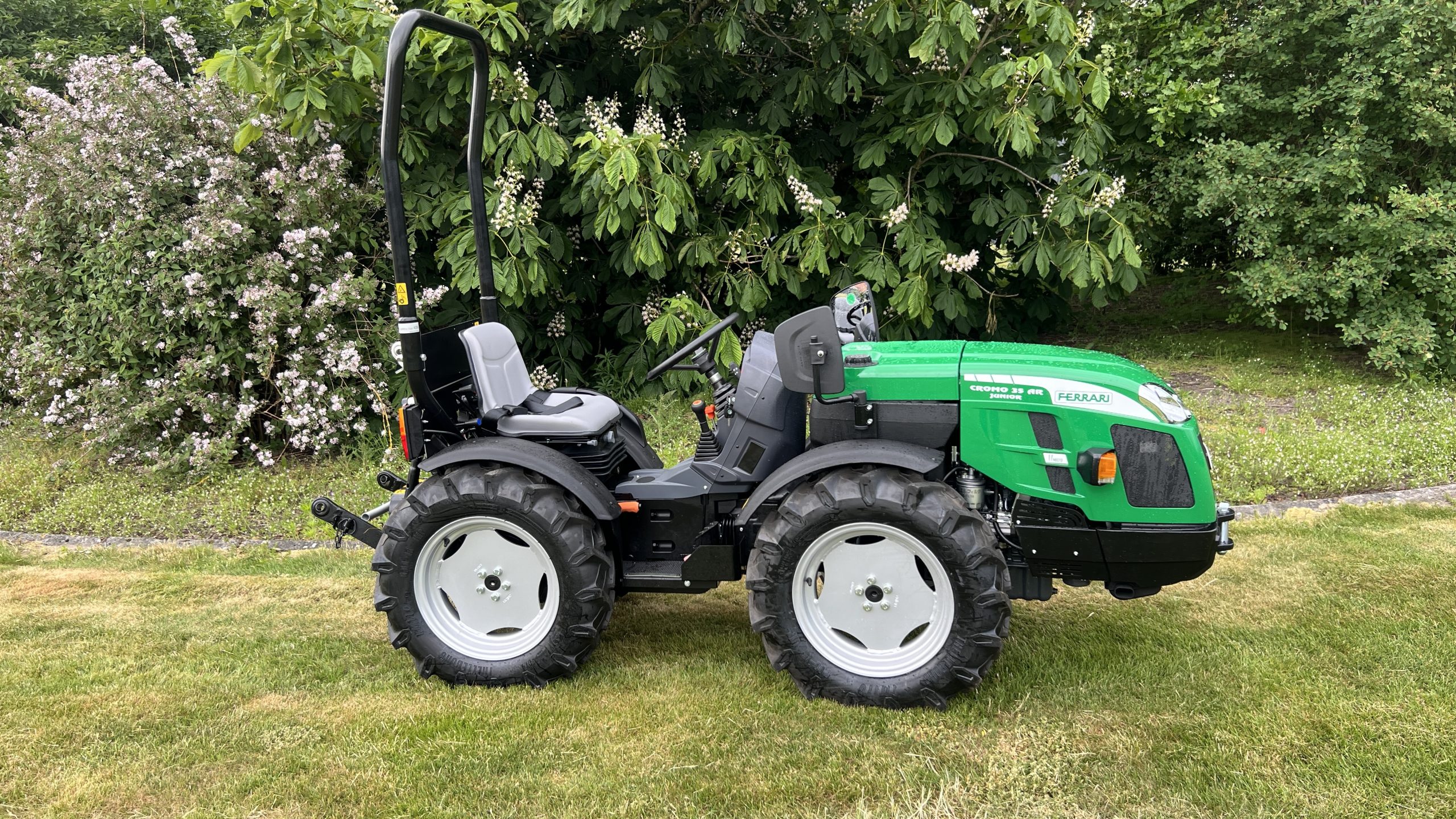 Sønderup præsenterer fem nye traktorer - Maskiner under Broen